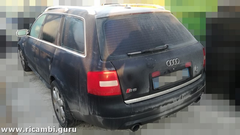 Audi S6 2001