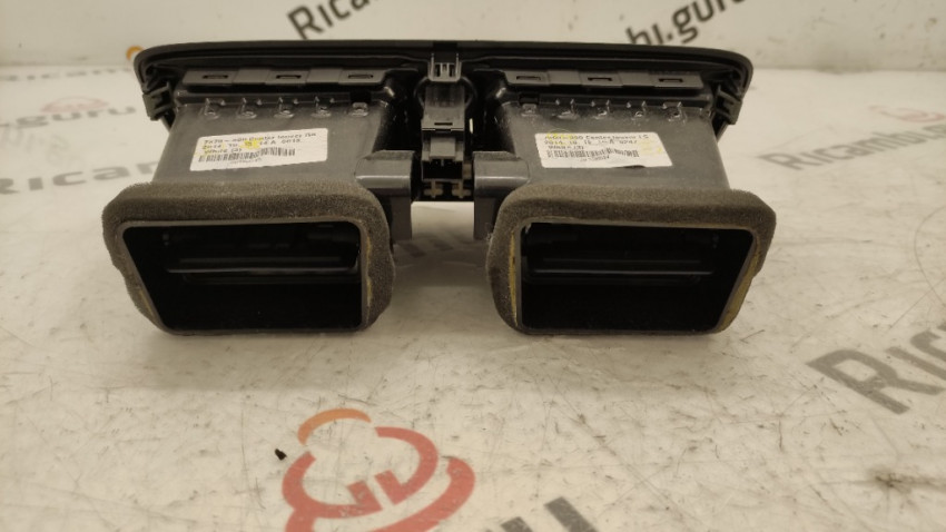 Bocchetta aria Anteriore Volvo v40