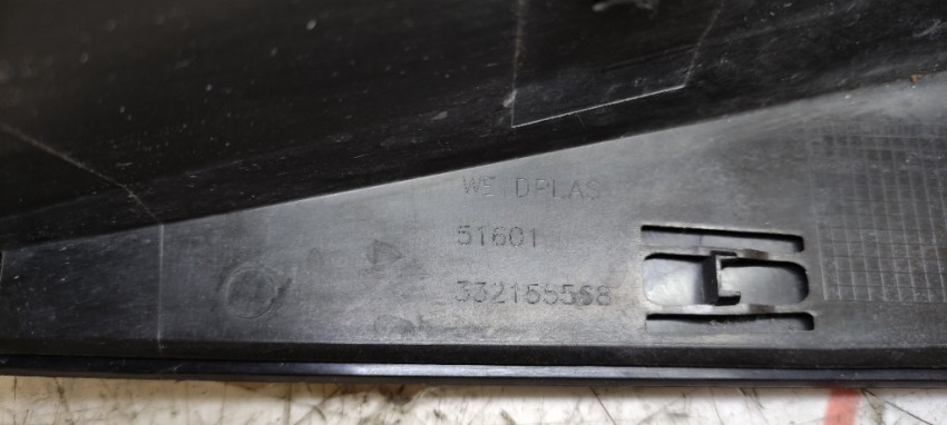 Modanatura Portellone Sinistra Opel astra berlina