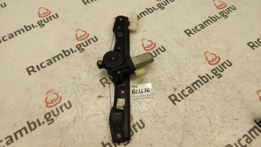 Motorino alzacristallo Posteriore Destra Bmw serie 1 5 porte
