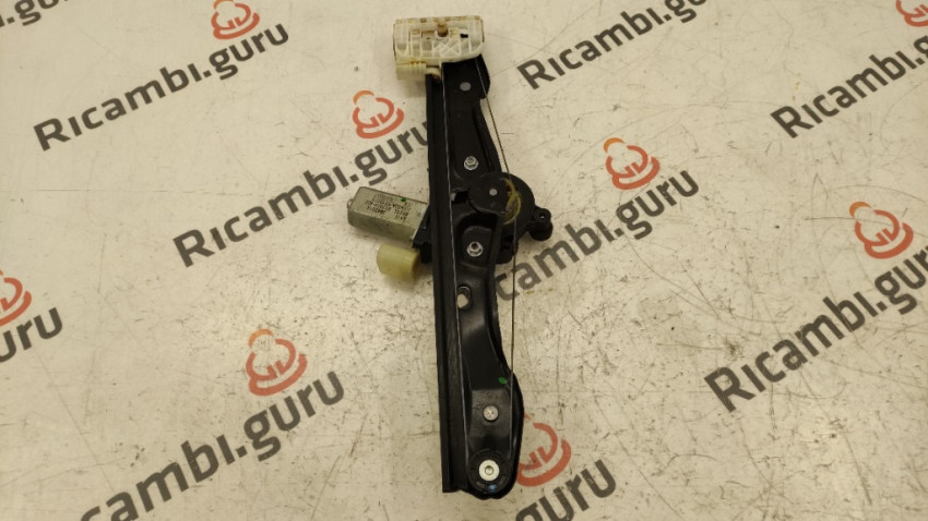 Motorino alzacristallo Posteriore Destra Bmw serie 1 5 porte