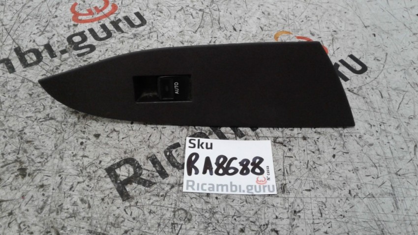 Pulsantiera Anteriore Destra Toyota iq