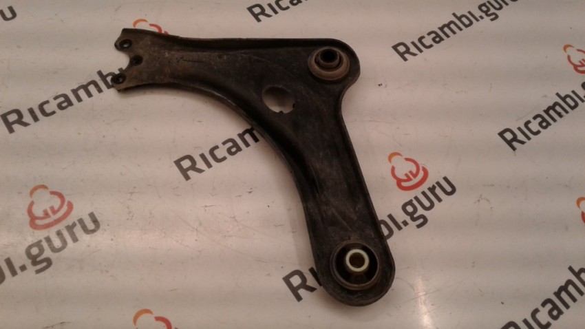 Trapezio Anteriore Destra Citroen c4 cactus