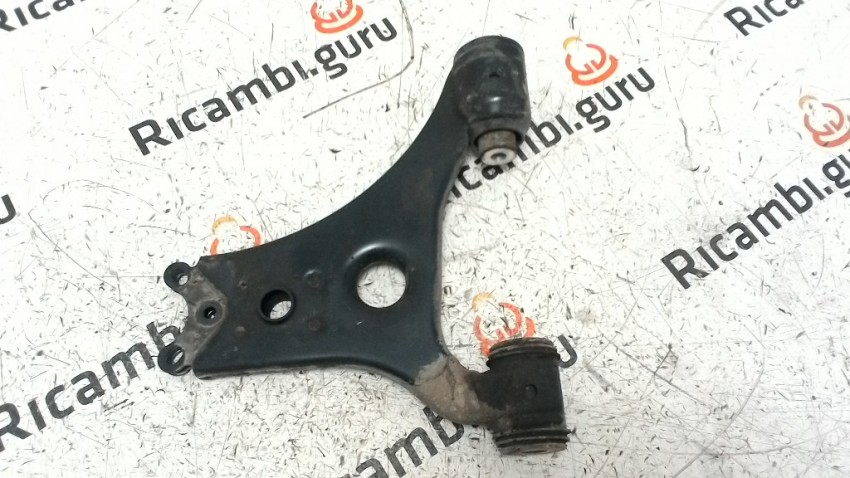 Trapezio Anteriore Sinistra Mercedes classe b